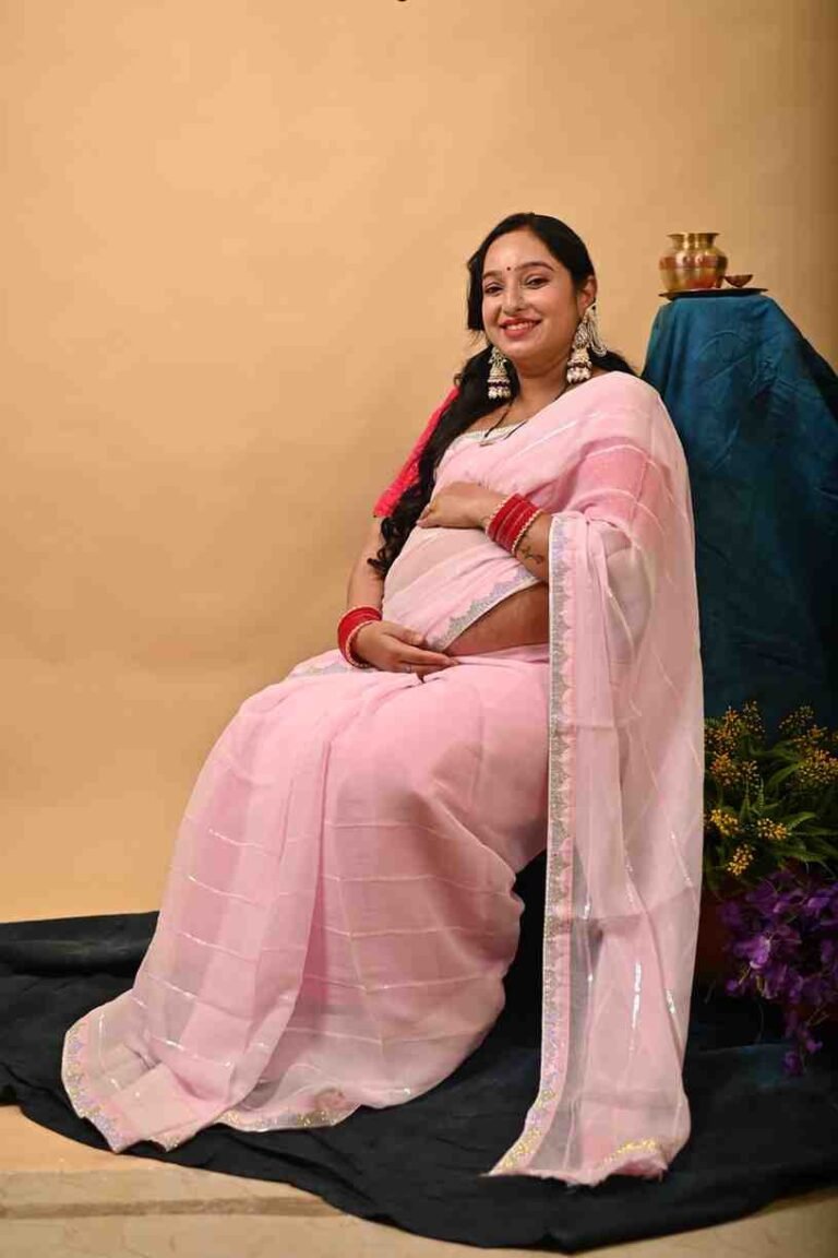 INDIAN TRADITIONAL MATERNITY PHOTOSHOOT IDEAS